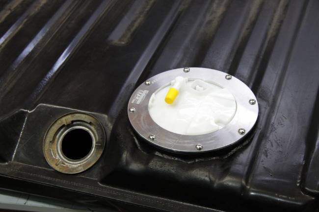 HQ Fuel Tank with MRA installed
