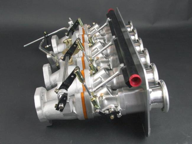 Datsun L28 DCOE EFI Racing Kit with Air Box Base - Side View